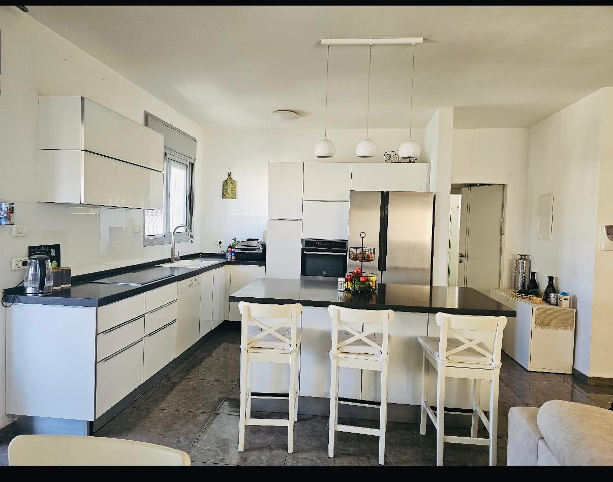 דירה למכירה 5 חדרים במרכז נתניה, דרך רזיאל 2730000 שח ש"ח נתניה והסביבה ...